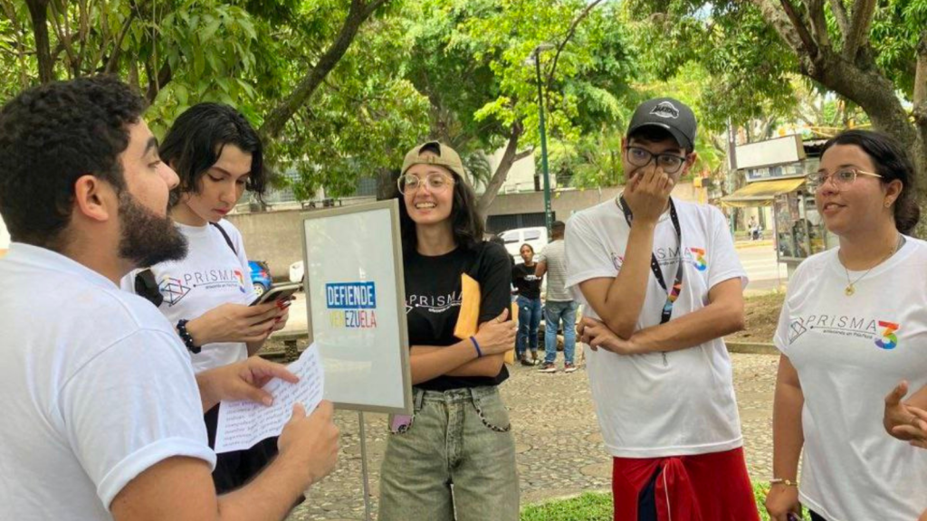 El #ZappingPlural de la ONG País Plural contó con la presencia de ...